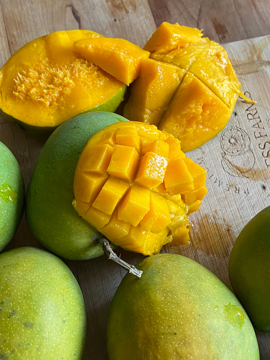 MANGO | AMRUT PAYARI | INDIA BOX (10-12 MANGOS) – Pardess Farms