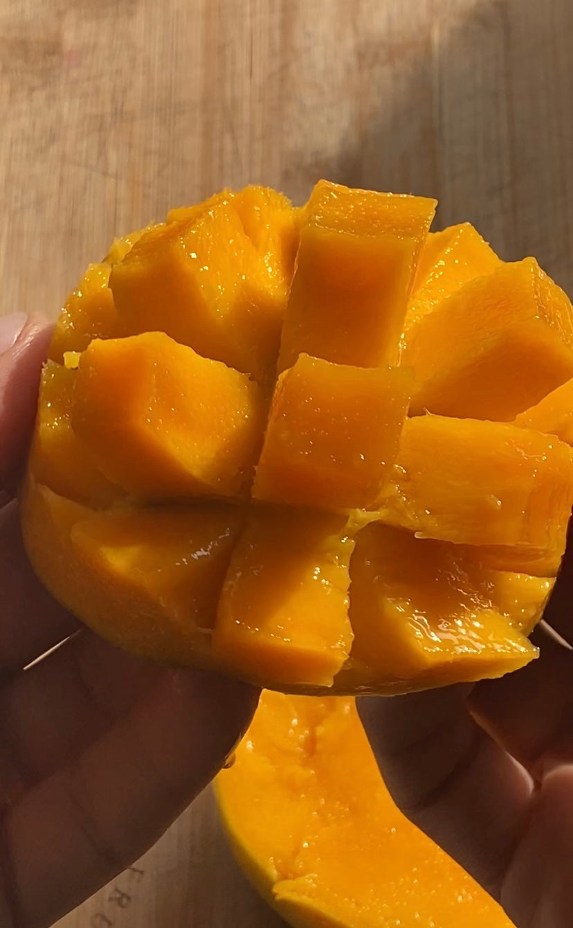Mango | Jamaican Beefy Mango box 2kg (6-12 mangos) – Pardess Farms